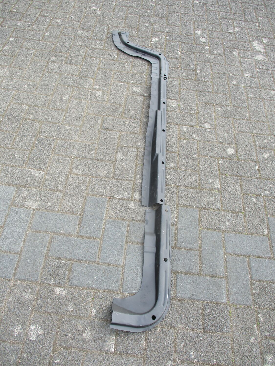 Bodenplattenkante – Reparaturblech - Karmann Ghia - Wagner Blechteile